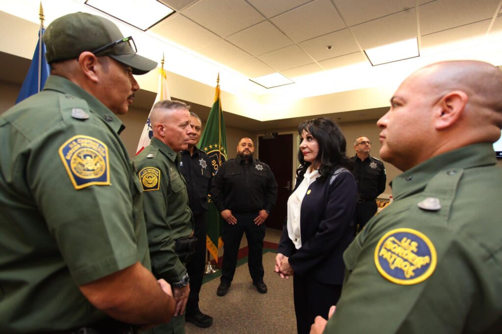 US Border Patrol recognizes Mayor, Chief of Police